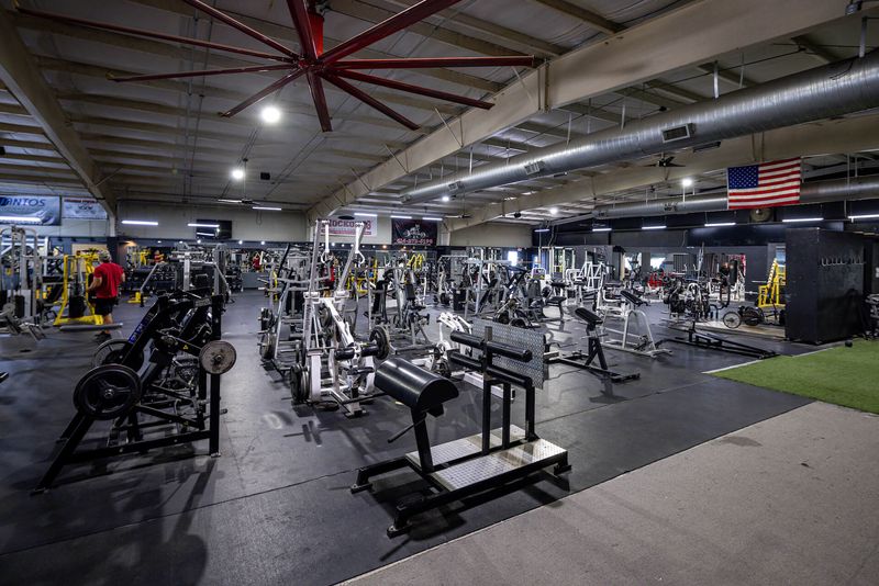 The J Street Gym | A Gym for Bodybuilders and Weightlifters ...