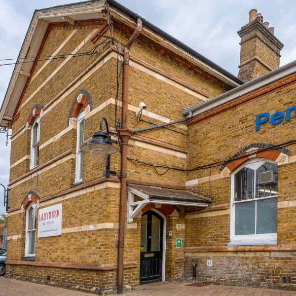 Contact | Ladybird Nurseries