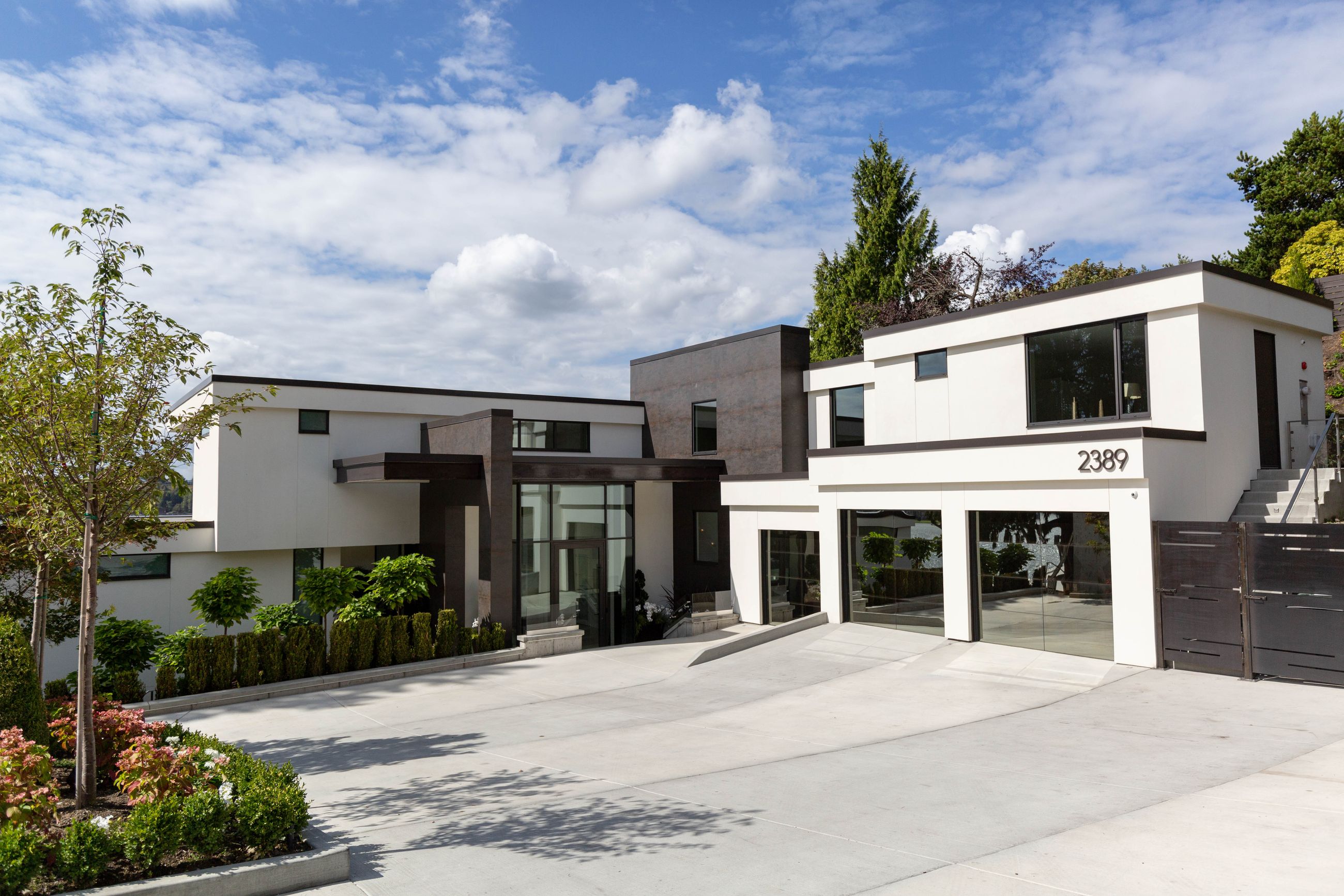 Killarney Modern - MacPherson Construction Home