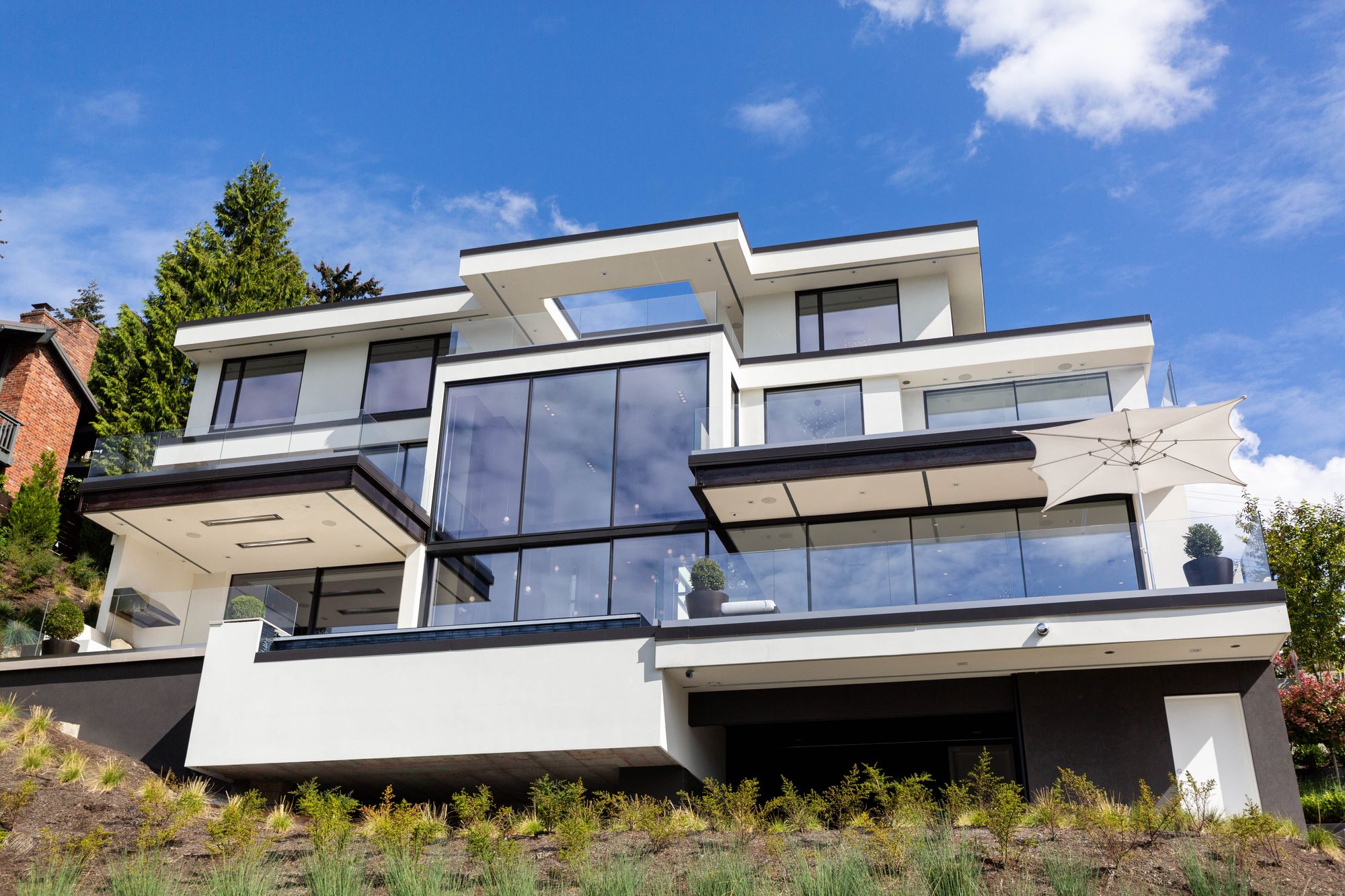 Killarney Modern - MacPherson Construction Home