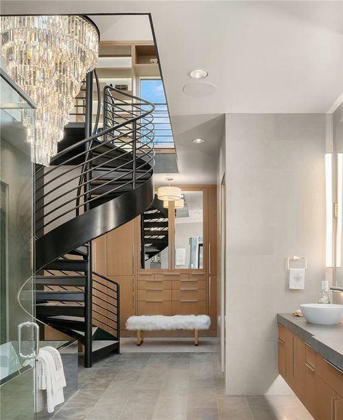 15 Crescent Key Modern Farmhouse - MacPherson Construction Home