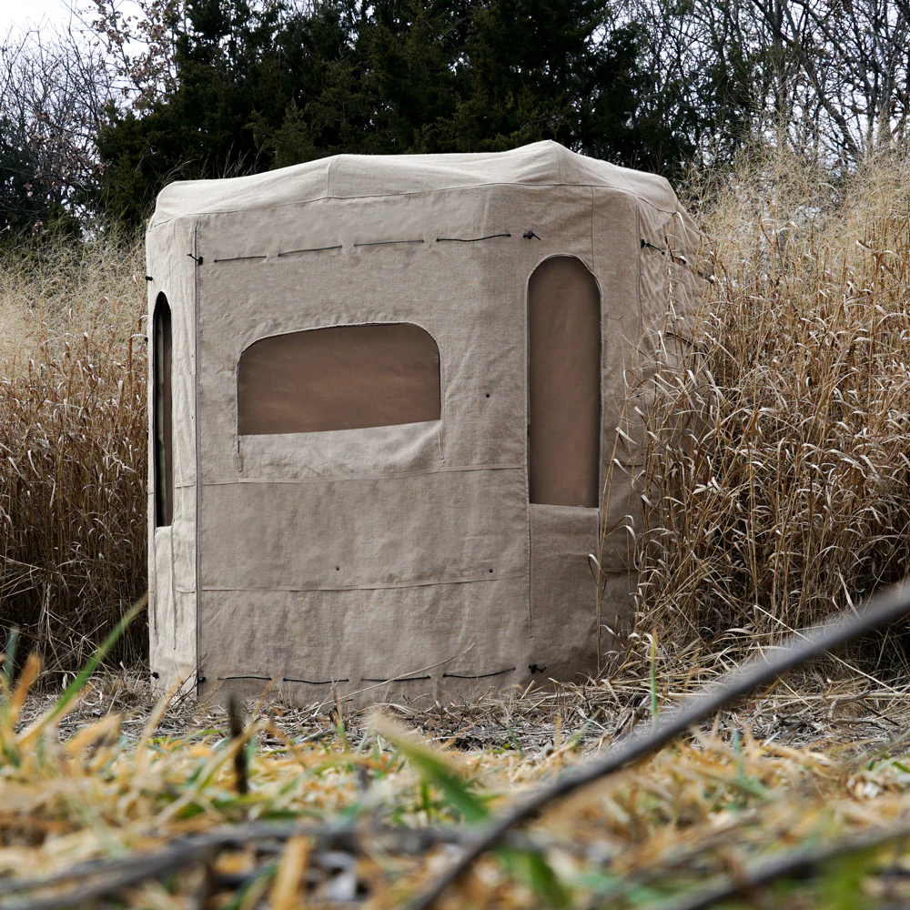 SOFT SIDE 360° BURLAP DELUXE 6X6 BLIND | Blinds, Blind Stands and ...