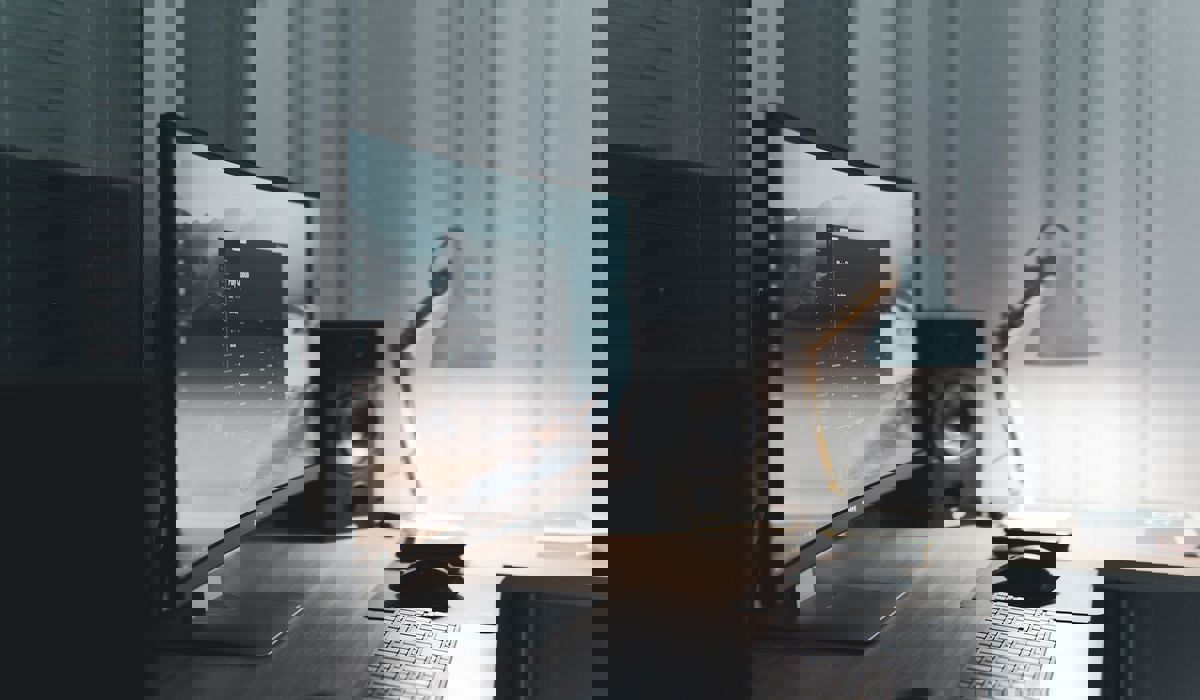 Desktop vs. Workstation: Make the Right Choice to Find Ideal Solution