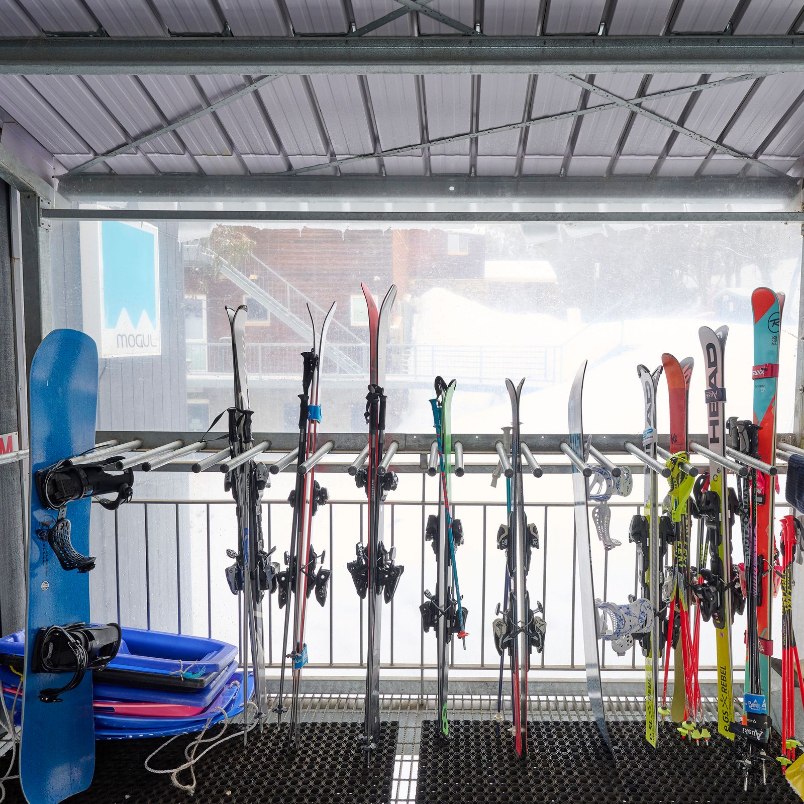 Book Accommodation in Falls Creek | Mogul Ski Club