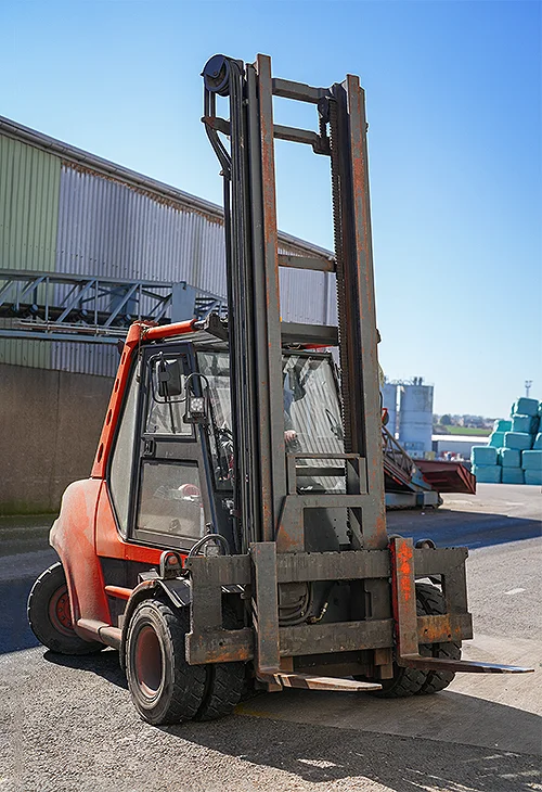 Stevedoring, Crane hire and Forklifts