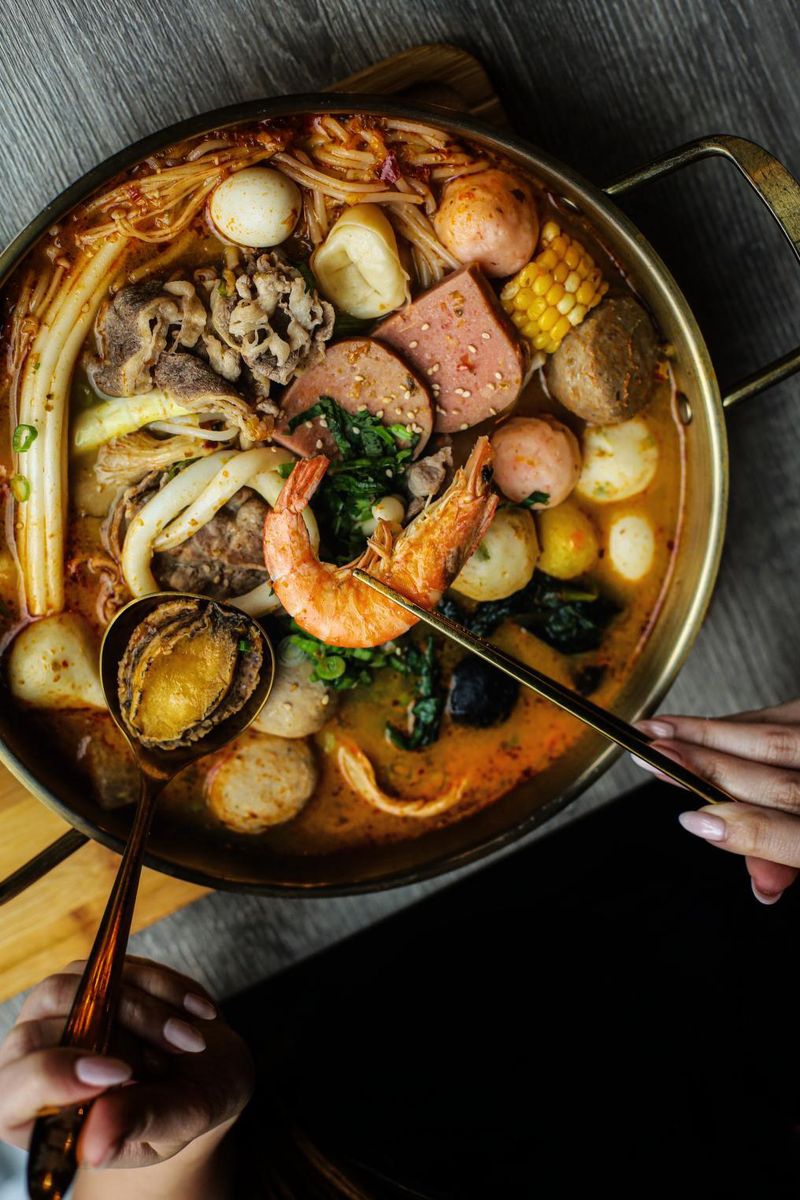 Big Way Hot Pot 大味·锅物料理