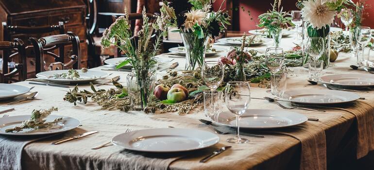 How to Pack a Fine China Collection? - SOS Moving & Storage