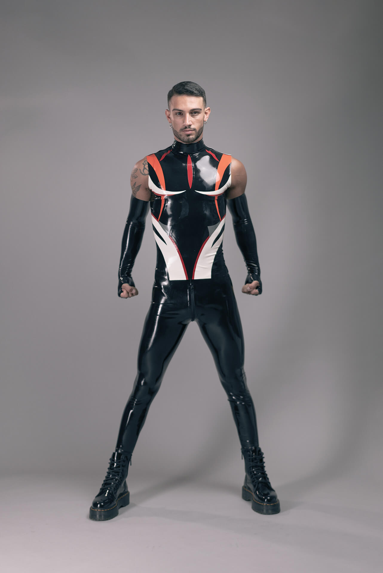 beGloss Academy präsentiert: Black Crystal Latex