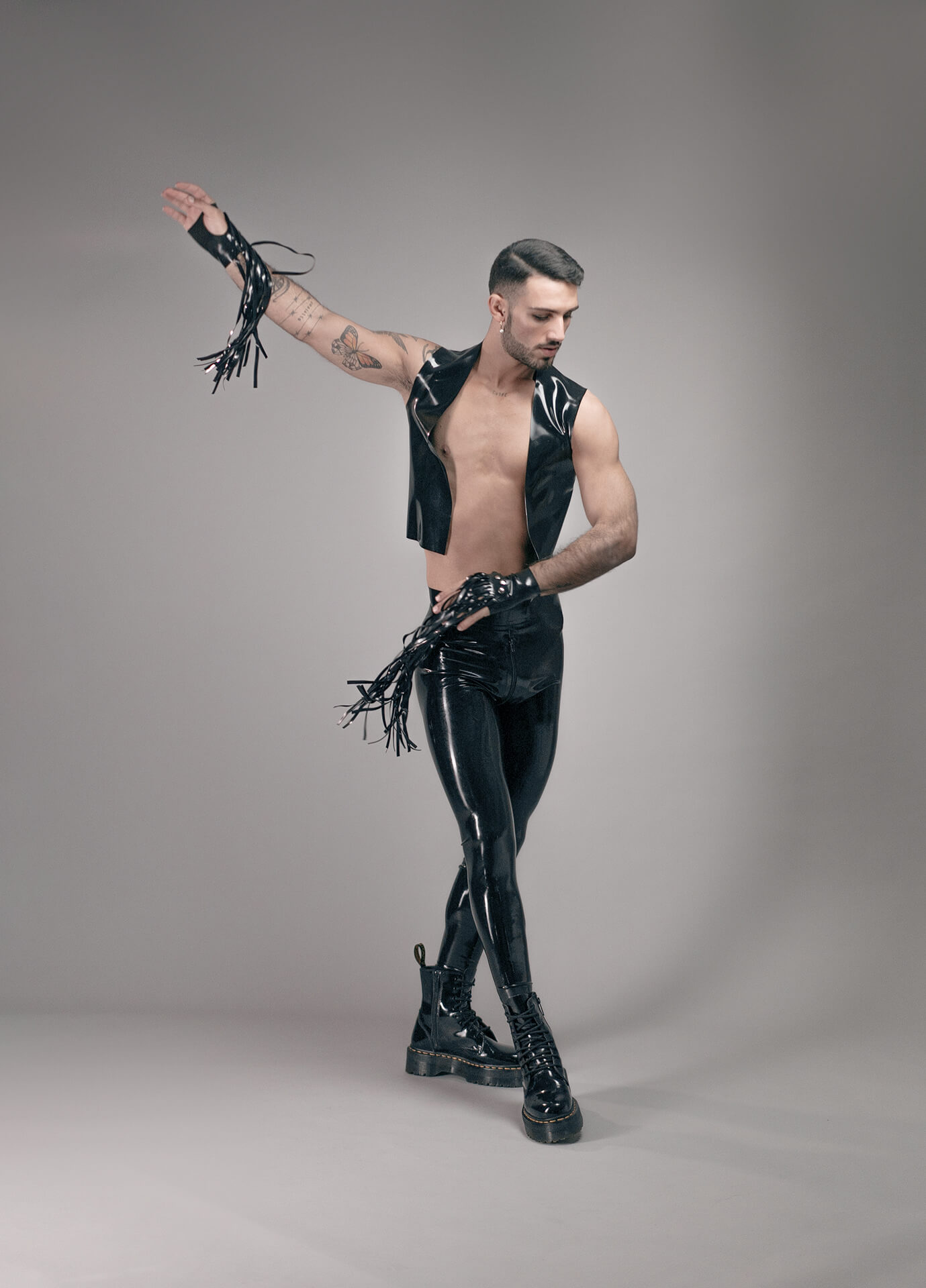 beGloss Academy präsentiert: Black Crystal Latex