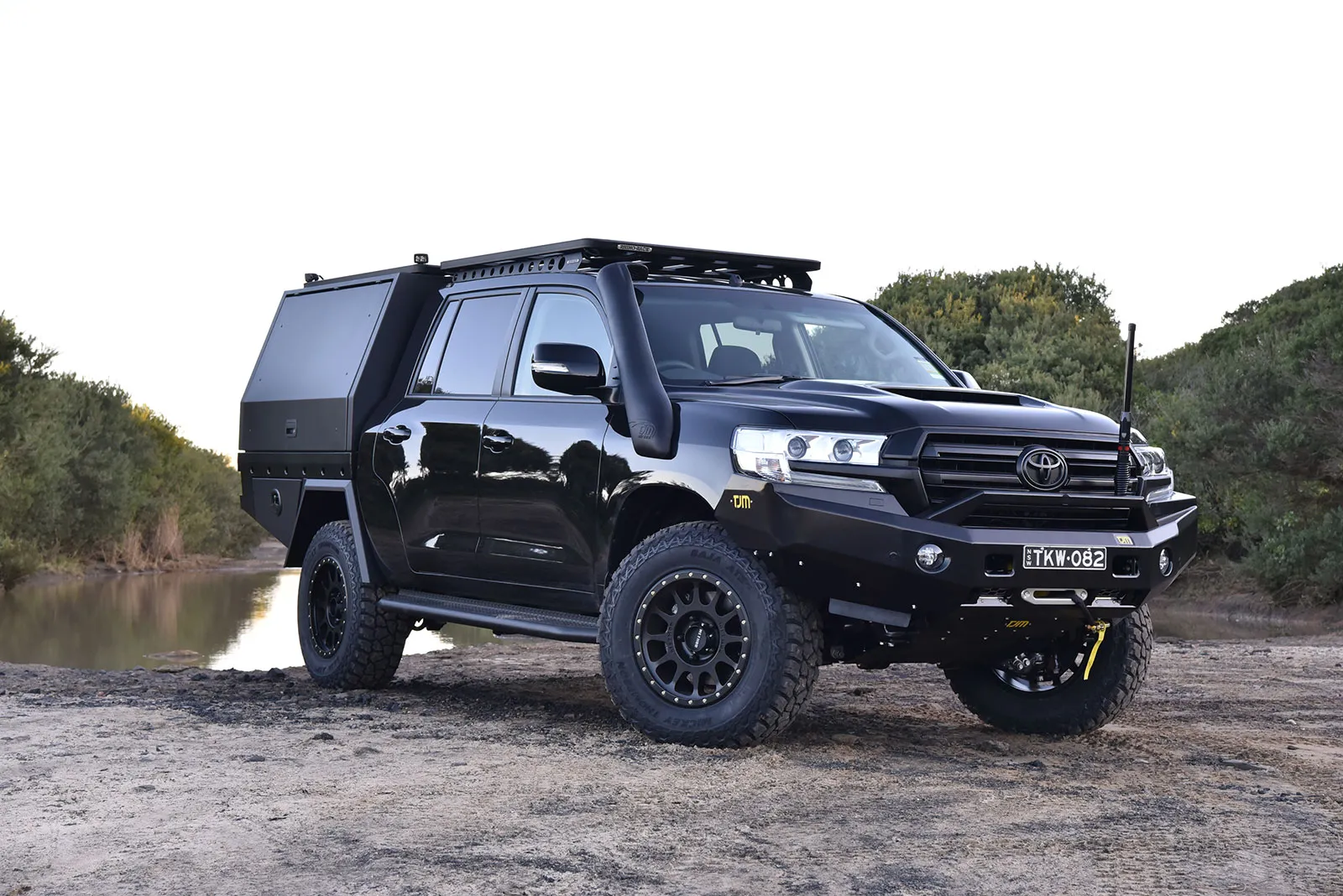 200 Series Dual Cab Conversion