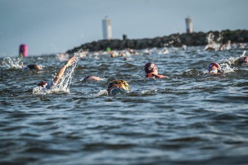 Beginners Guide to Open Water Swimming for Triathletes | MOTTIV