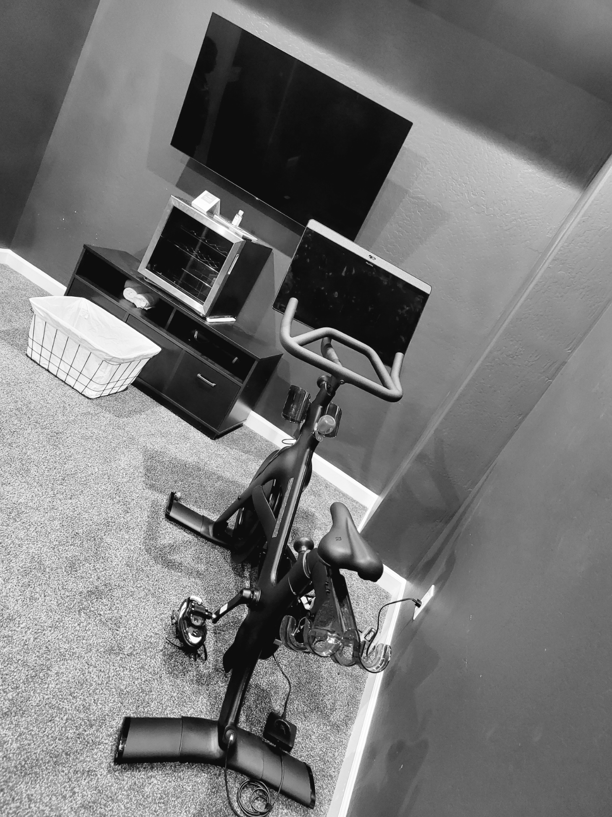 iJourney.fun | Storytime - The Dusty Peloton Screen