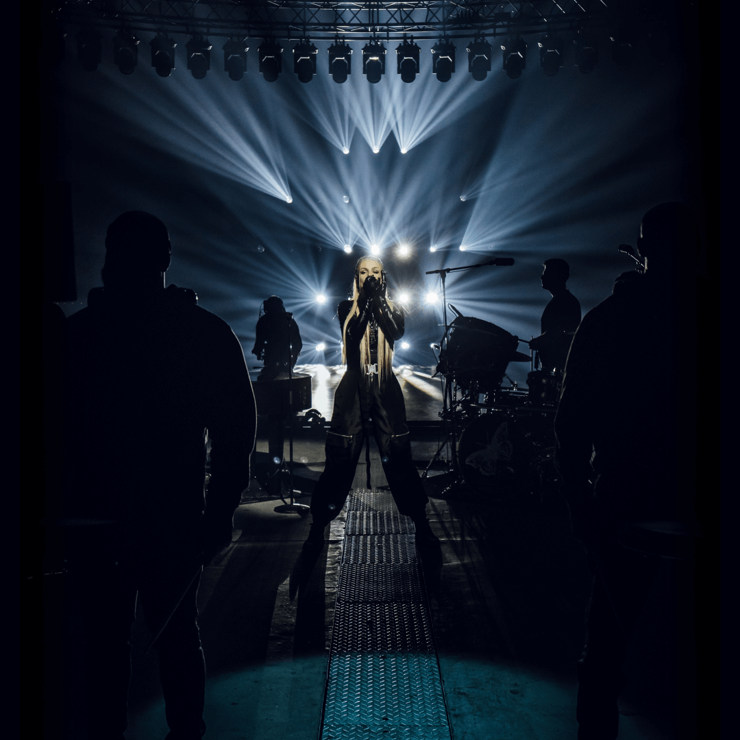 Building a once in a lifetime digital theatre - Leon Postma