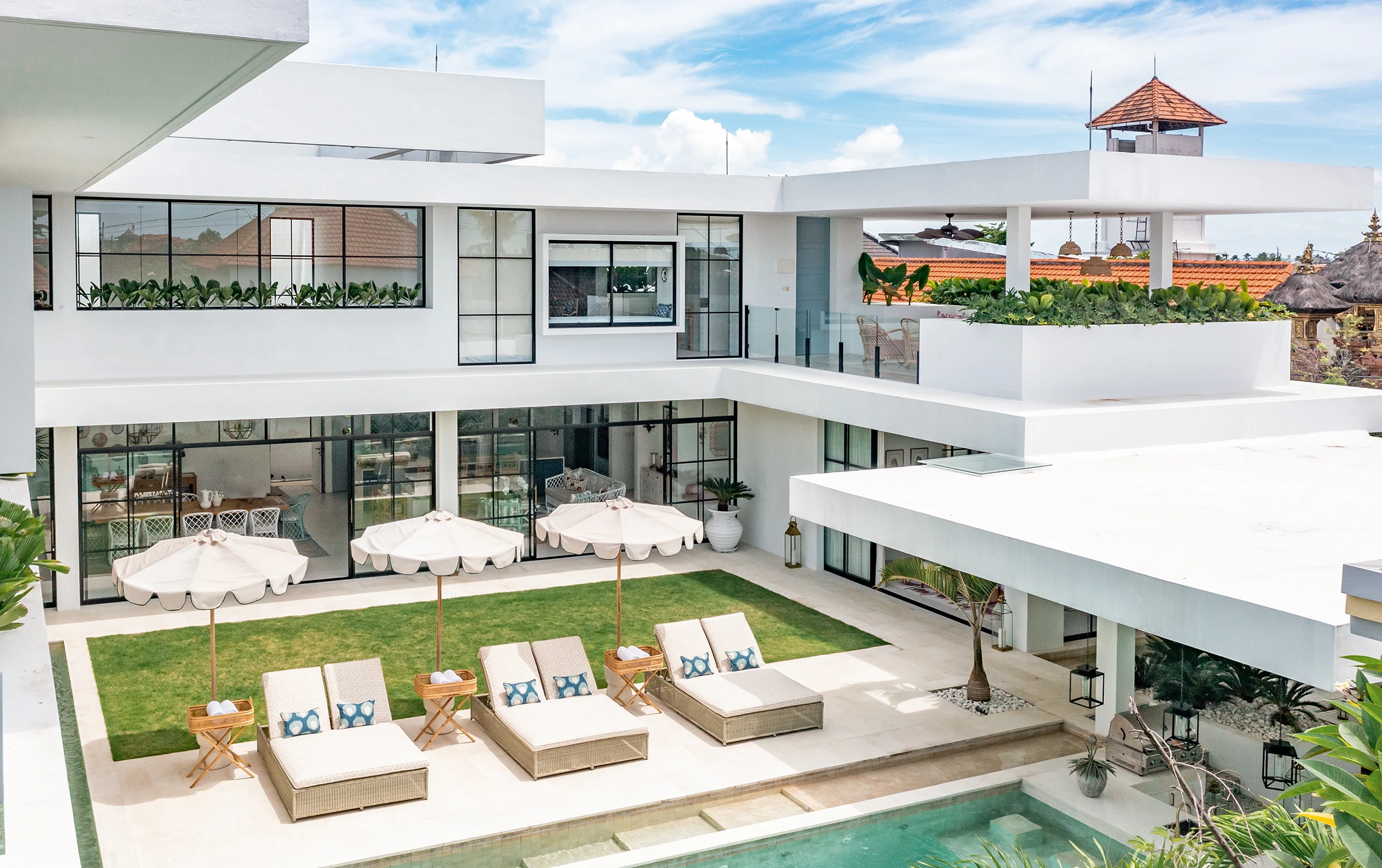 Stay - Umbala The House