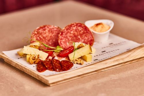 Golden Bastion Restaurant - Café - the best panorama of Budapest