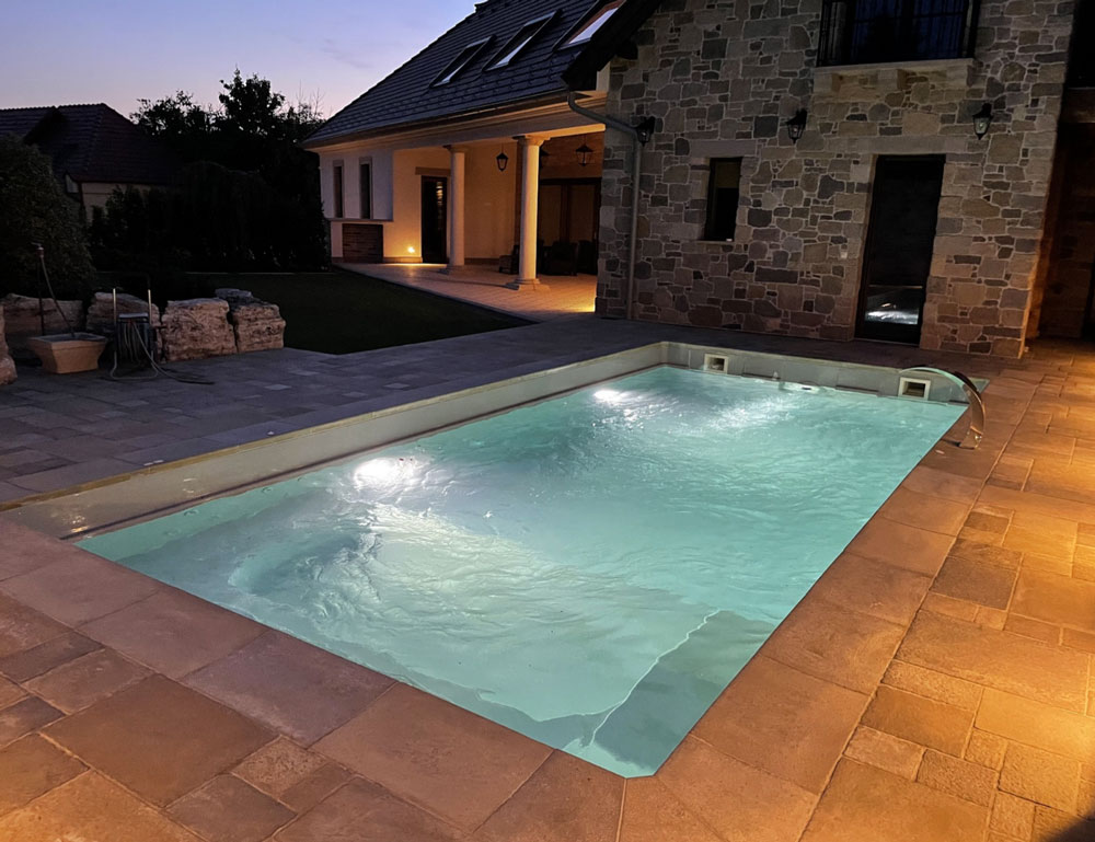 Ampron - Ein Pool fürs Leben