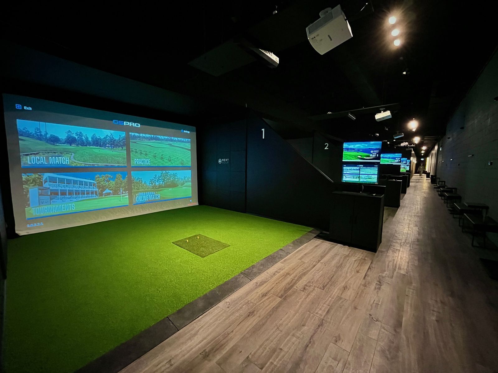 Play Virtual Indoor Golf Year-round