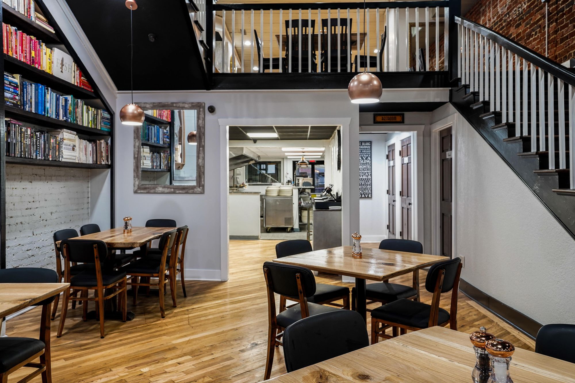 Filo's Tavern