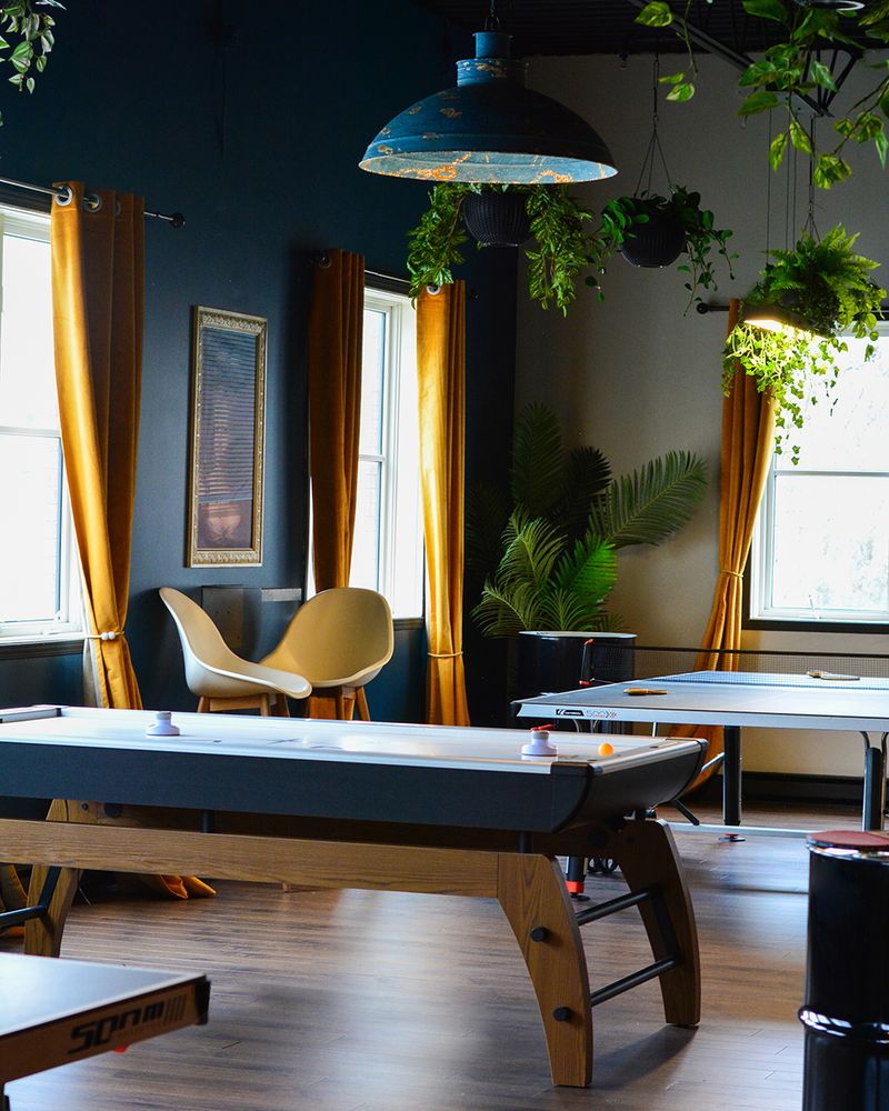 Faire des souvenirs chez Memento : Brasserie & Bar de Montréal au bord ...