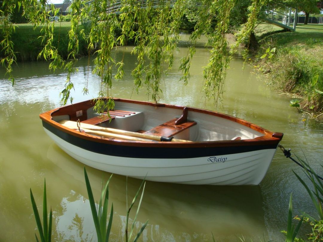 Dovetail Rowing Boat - Heyland Marine