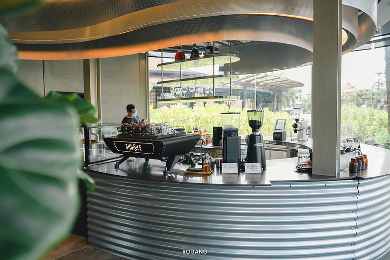 Shuffle Cafe & Bistro | Dyno Paints