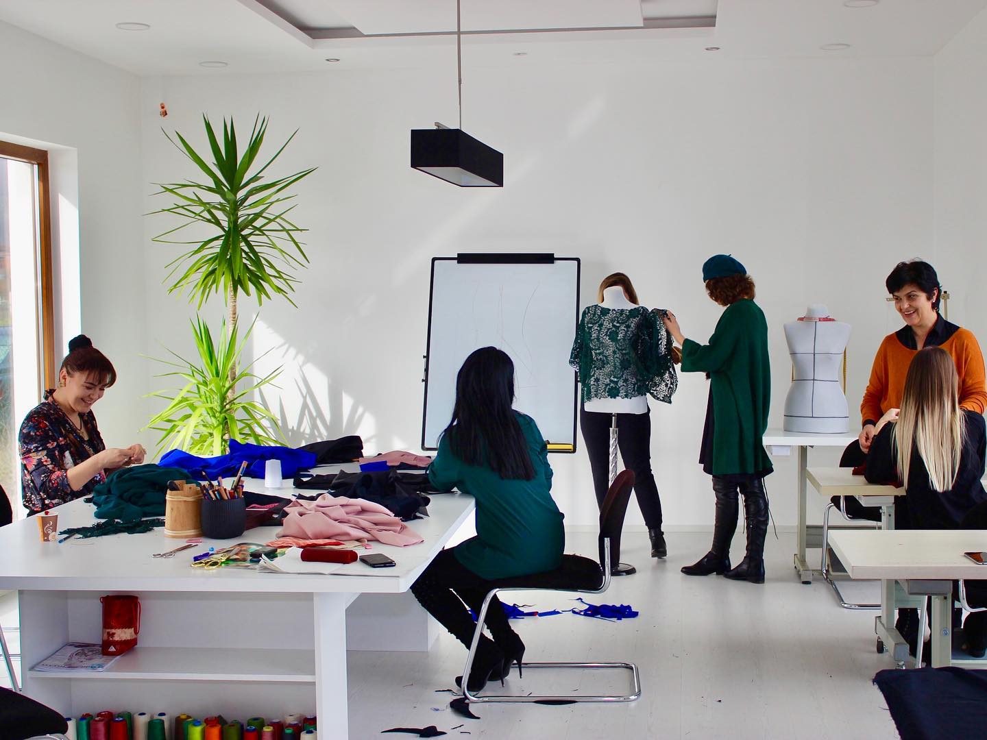 Arnisa Fashion - Trajnime Profesionale