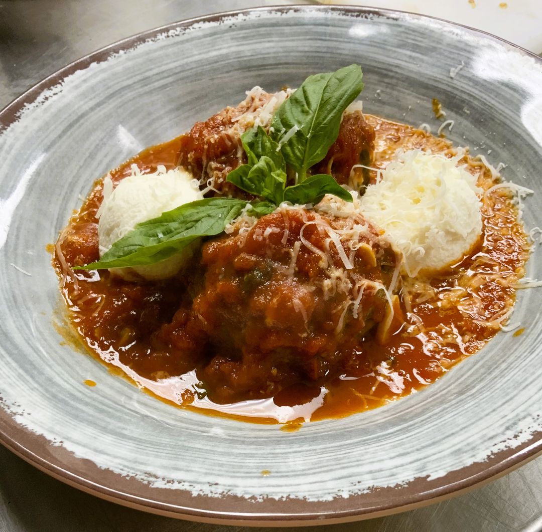 Something for Everyone: Explore Our Pizza Haven | Collins Pizza