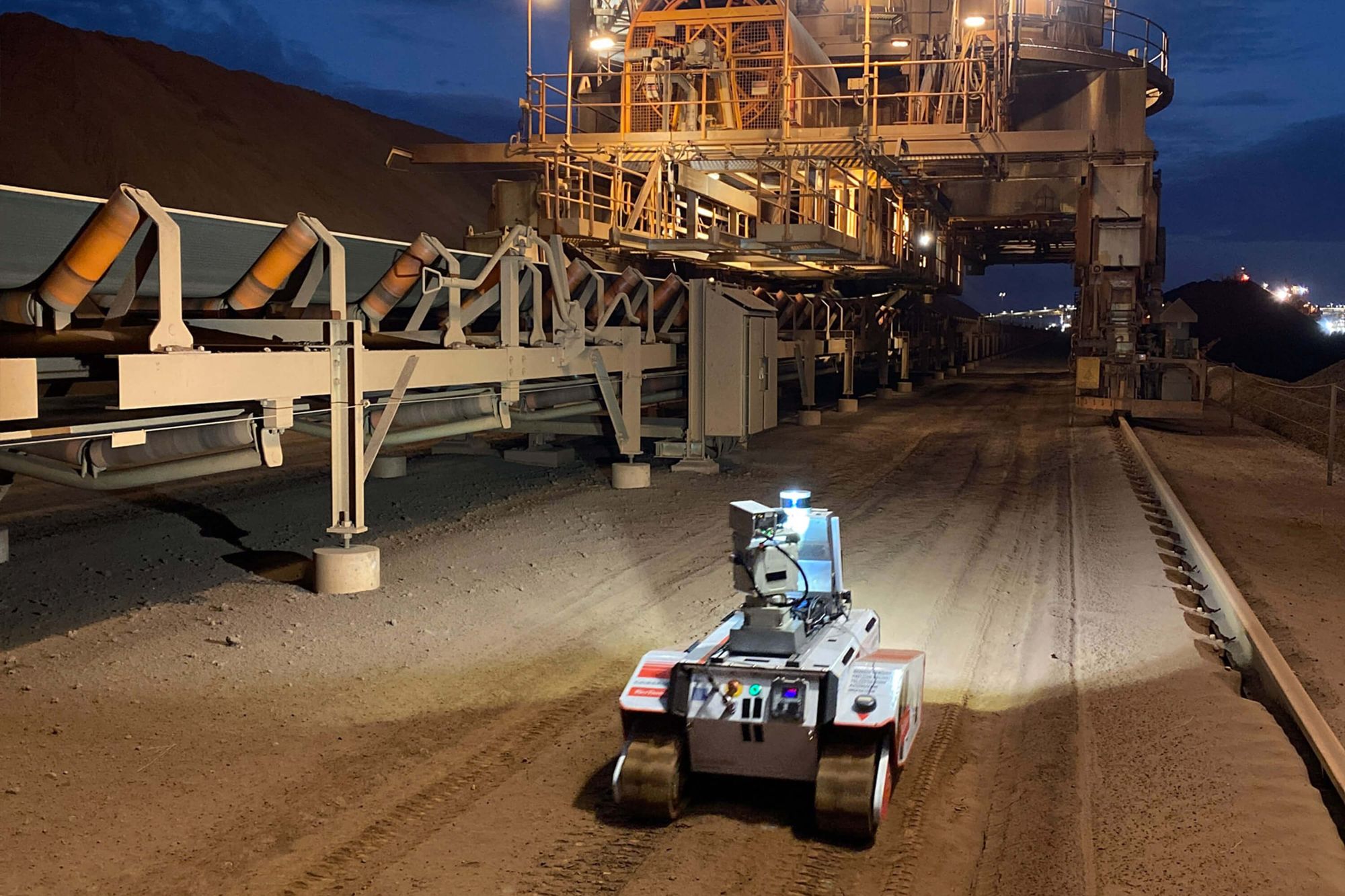 PilotOS - Applied Robotics on Site