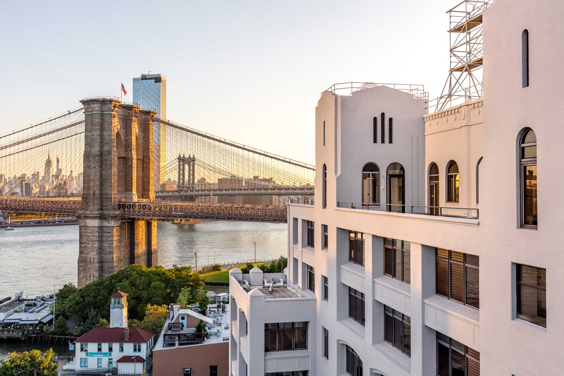 Creative Workspace on the DUMBO Brooklyn Waterfront | Panorama Brooklyn